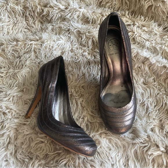 Tory Burch | Shoes | Tory Burch Crackle Metallic Hartley High Heel ...